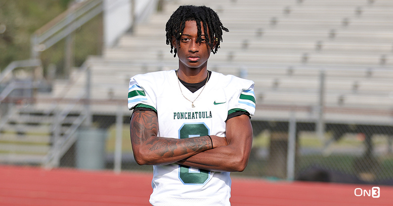 Amorion Walker Flipped His Commit On Early National Signing Day ...