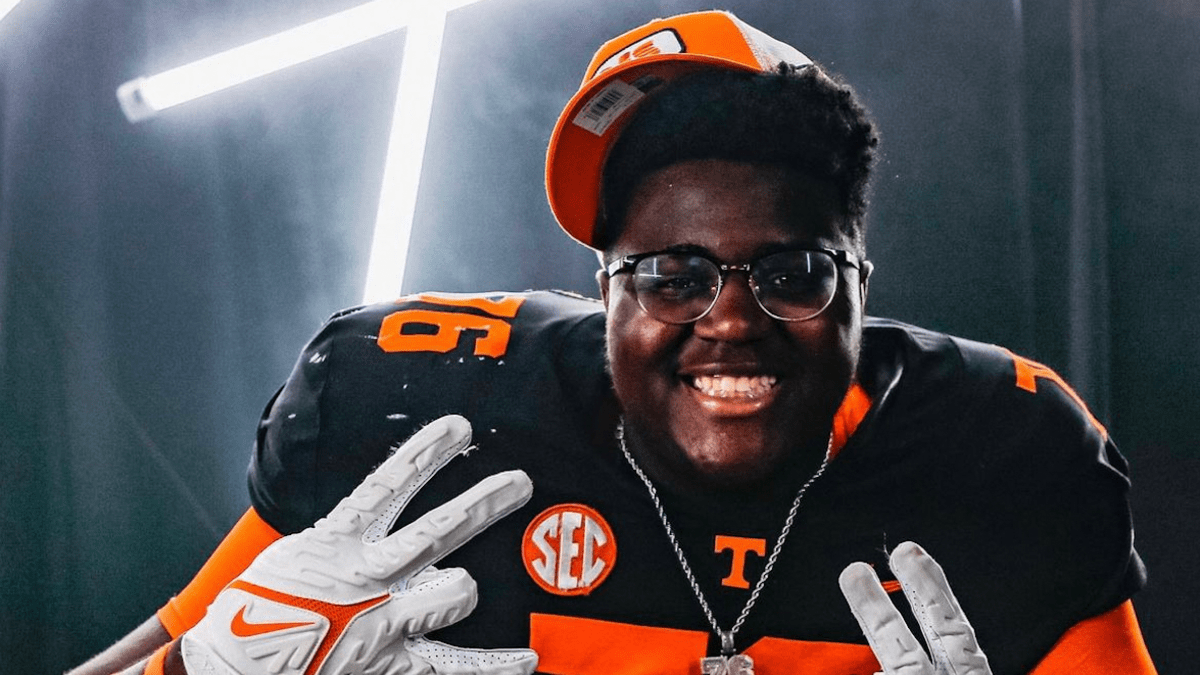 Bennett Warren Verbally Committed To The Tennessee Volunteers 🏈 Team ...