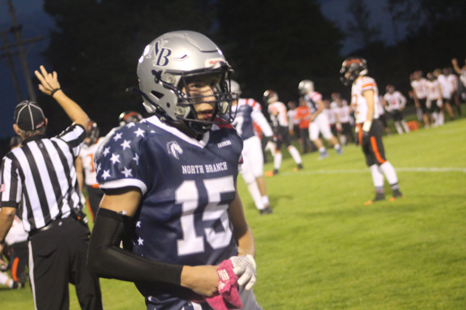 Braydon Robinson Is A Good QB For The North Branch Broncos Football ...