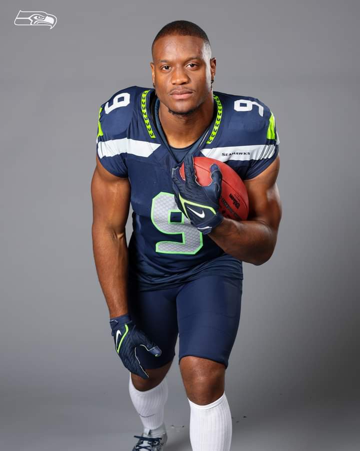 Kenneth Walker III Seattle Seahawks 🏈 Team….. – Miller Sports Time